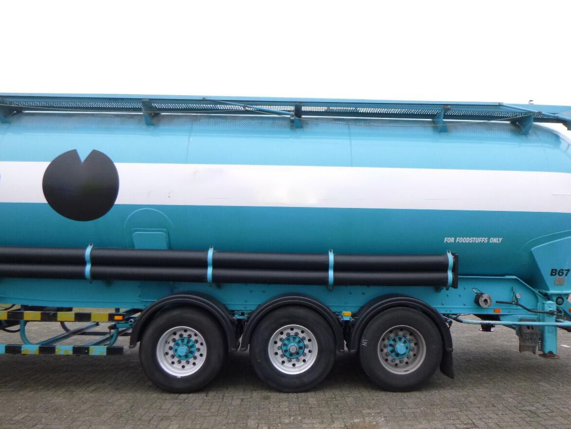 1995 Spitzer Powder Tank – Truck Trading